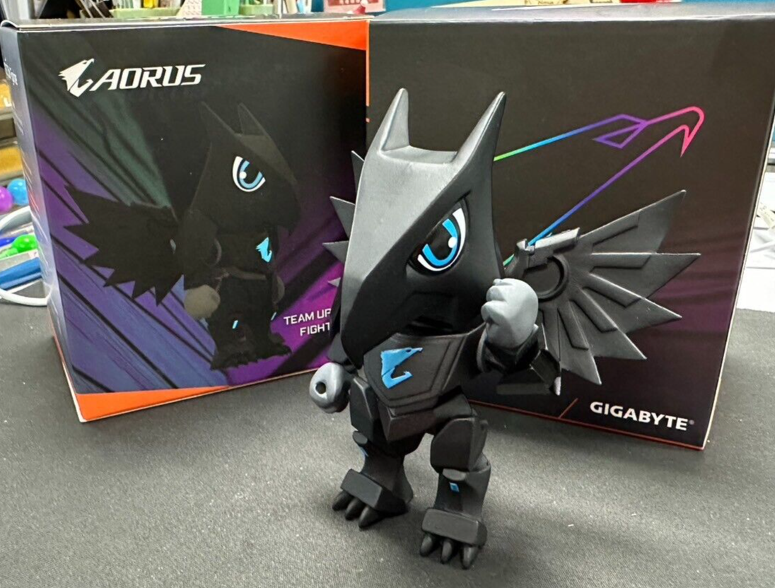 AORUS CHIBI Figurine Black / Robot model action figure / 9 into 9 new ...