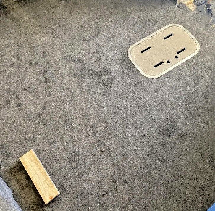 Lancer Marine 8.5 x 25 Pontoon Boat Carpet | Taupe 20oz | BC200528MB8 ...