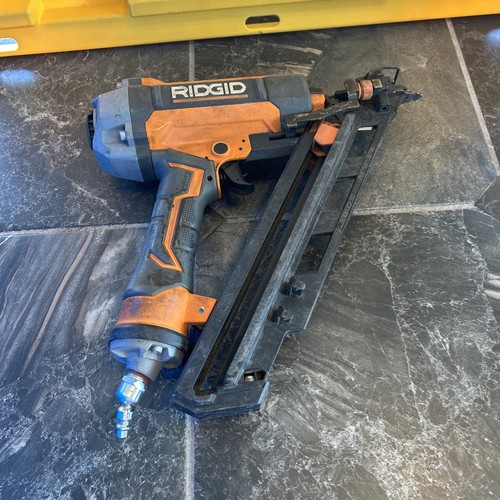 RIDGID R250AFF 15-Gauge Angled Finishing Nail Gun FOR PARTS OR REPAIR ...
