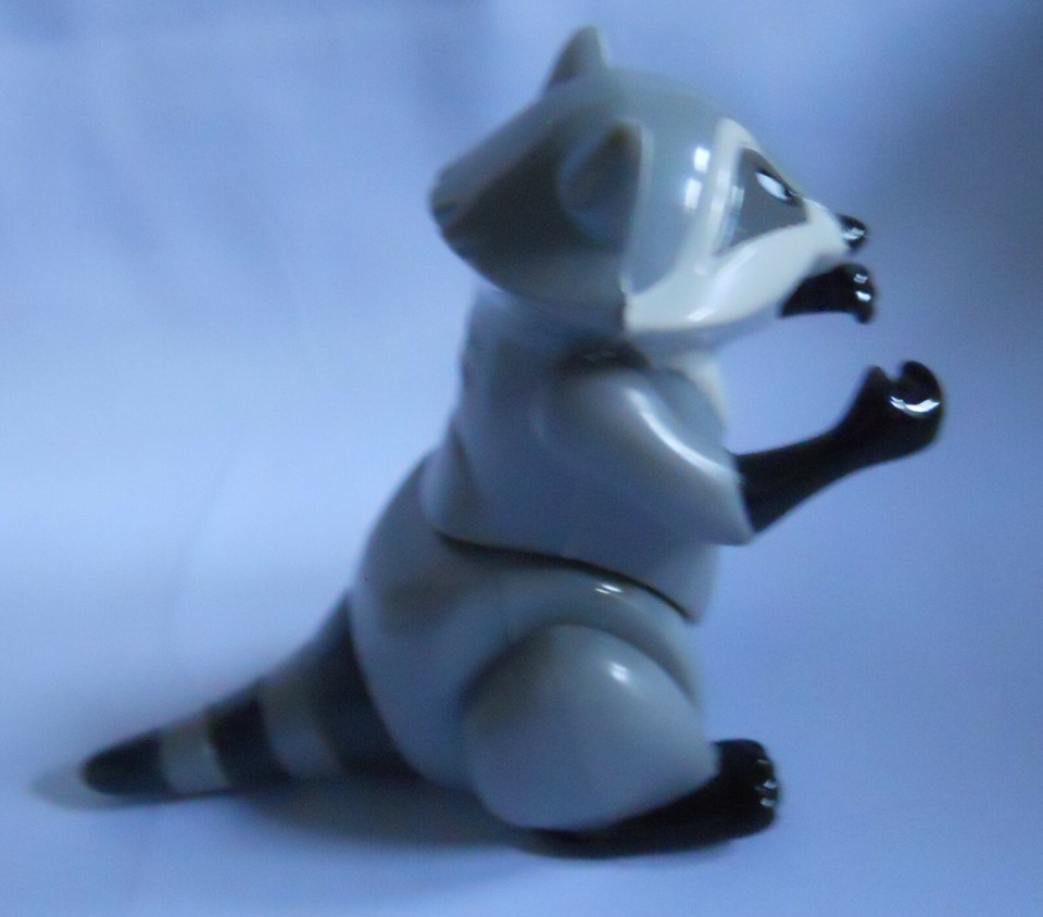 Disney Pocahontas MEEKO Barbie Pet Racoon Action Figure Doll Mattel ...