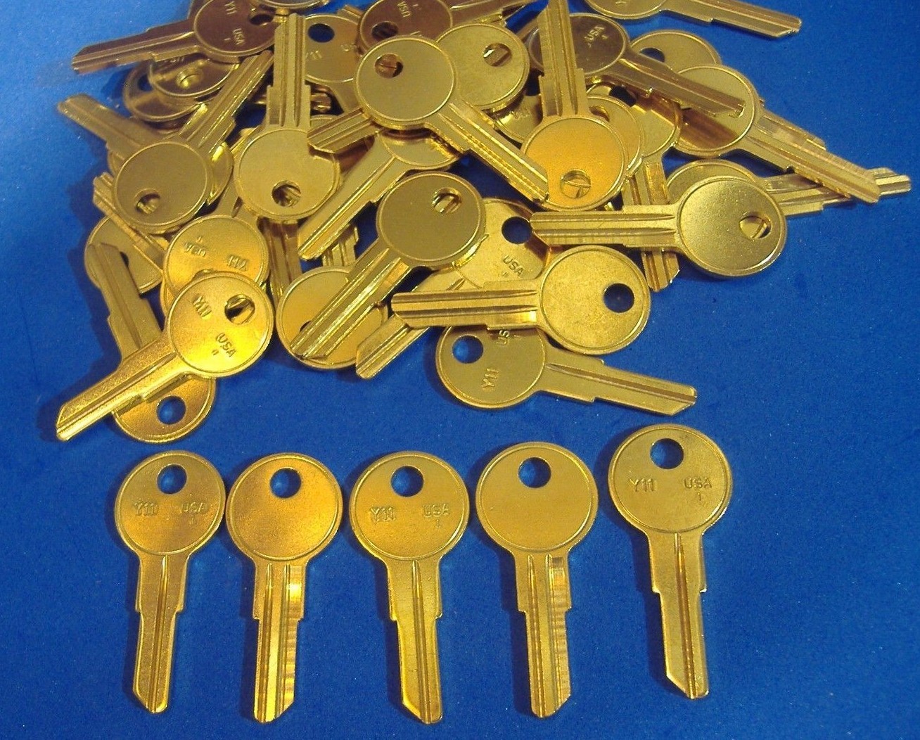 LOT OF FIFTY LOCKSMITH Y11 KEY BLANKS FITS YALE SOLID BRASS MADE IN USA ...