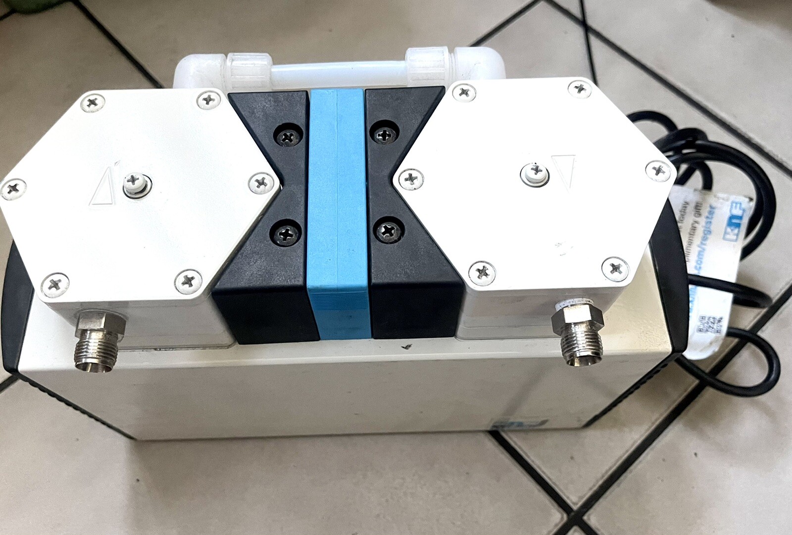 KNF Laboport Neuberger Vacuum Pump Diaphragm Un820.3 FTP 19mbar for ...