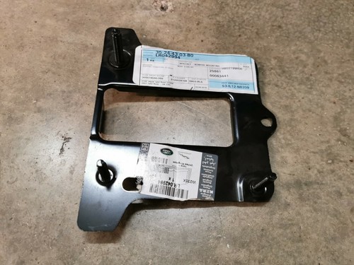 Genuine Land Rover Evoque Rear Right Bumper Mounting Bracket LR042994 ...