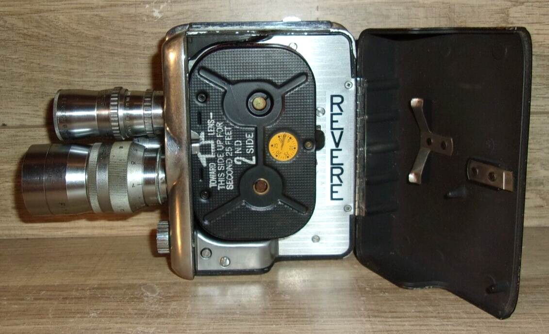 Vintage Revere 8 8mm Magazine Cine Model 44 Movie Camera w/Turret Lens ...