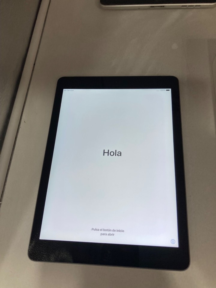 Lot Of 5 Apple iPads Mixed Models Includes Boxes 3 Tested & 2 Untested ...