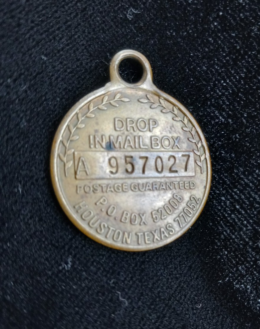 VINTAGE BRASS EXXON TRAVEL CLUB DROP IN MAIL BOX KEY TAG FOB Houston TX ...