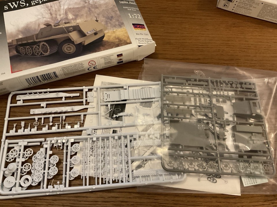 MACO Halbkettenfahrzeug Half Track sWS, gepanzert (spate Ausf) 1/72 No ...