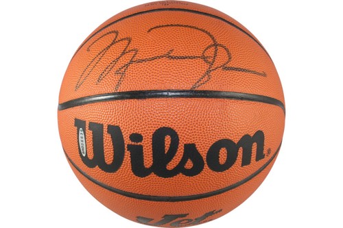 Michael Jordan Autographed Chicago Bulls Wilson Jet Basketball Upper ...