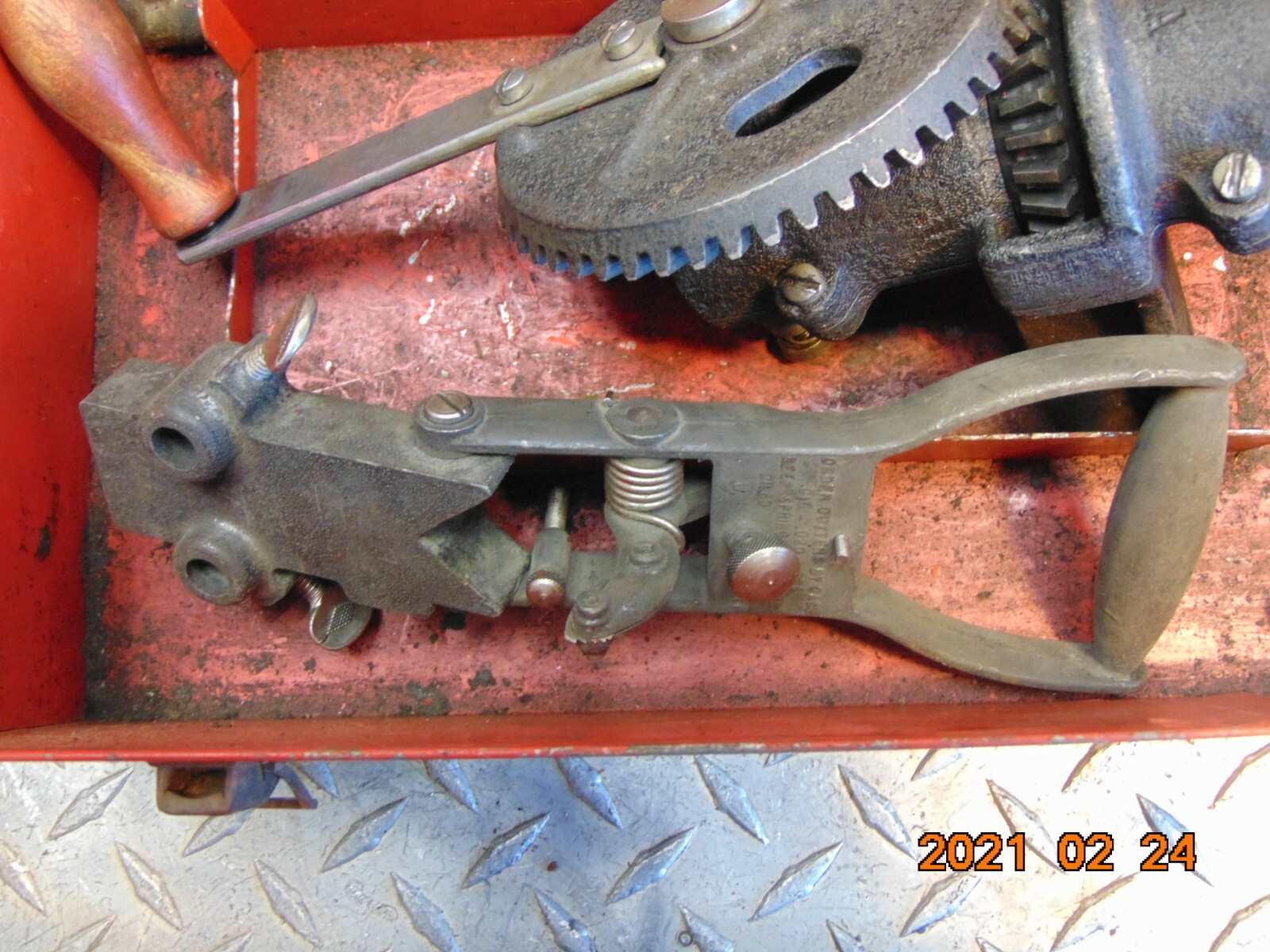 SNAP-ON KRA-108 HAND CRANK ARMATURE CUTTER TOOL w BOX & ACCESSORIES see ...