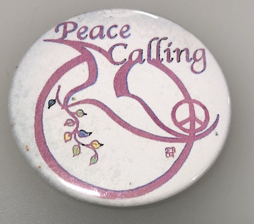 Peace Dove Flying Sign Purpose Life Calling Peaceful Vintage Button Pin ...