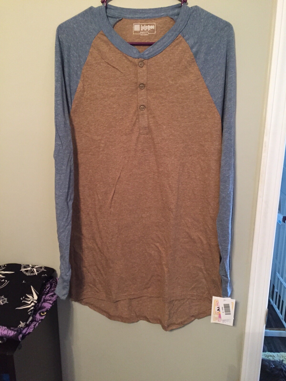 LulaRoe Sandy Beige with Blue Sleeves Mark Henley Size S (NWT) | eBay