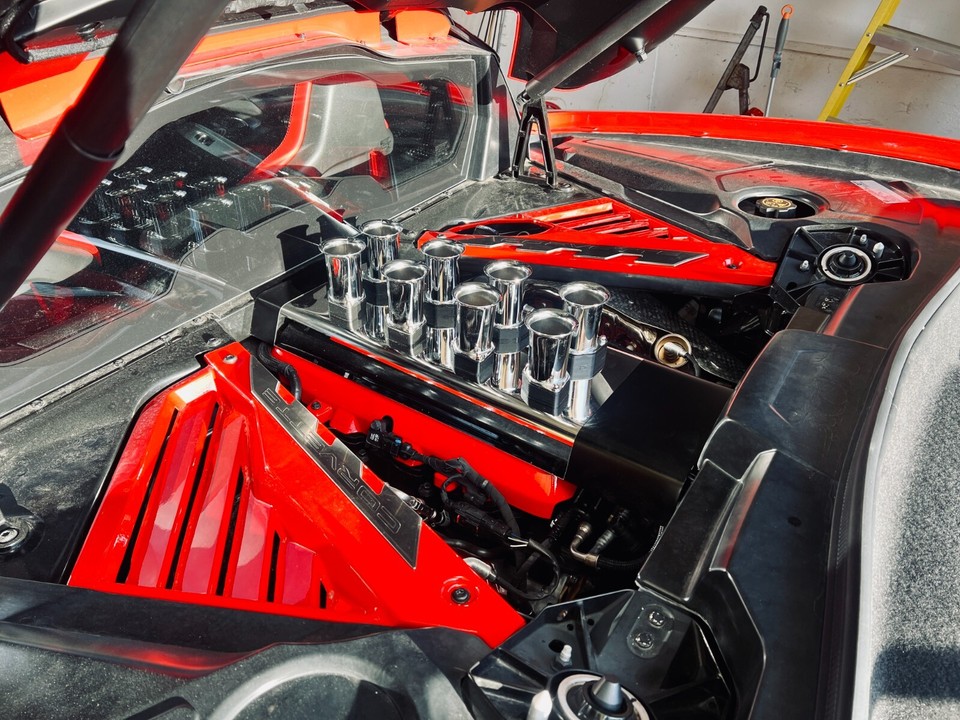 2020-2023 Chevrolet C8 Corvette 6.2L Engine Cover with Stacksn ...