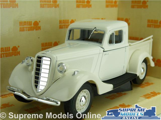 GAZ M415 MODEL CAR 1:43 RUSSIAN NASH AVTOPROM NAS 552W WHITE M1 FORD ...