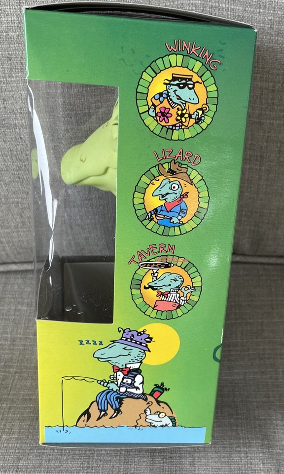 Winking Lizard Tavern Waiter Bobble Head Bosley Bobbers 2003 NEW In BOX ...