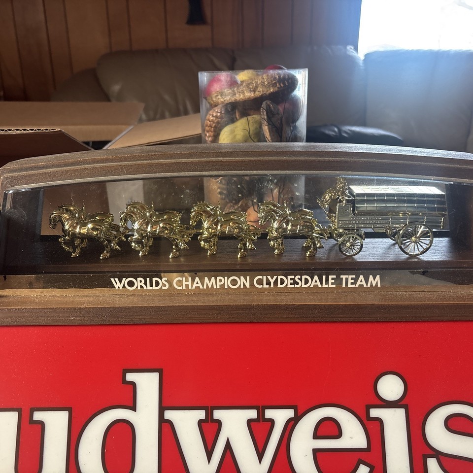 Vint Anheuser-Busch BUDWEISER BEER Clydesdales Hanging Pool Table Bar ...