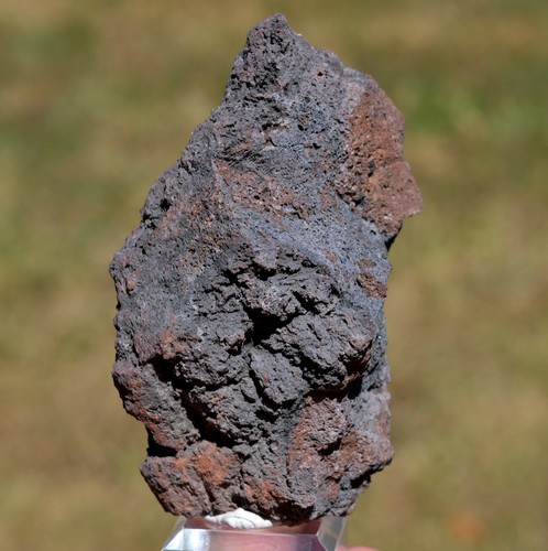 Basalt Hematite 145 Grams - Puy De La Vache, Saint-Genès-Champanelle ...