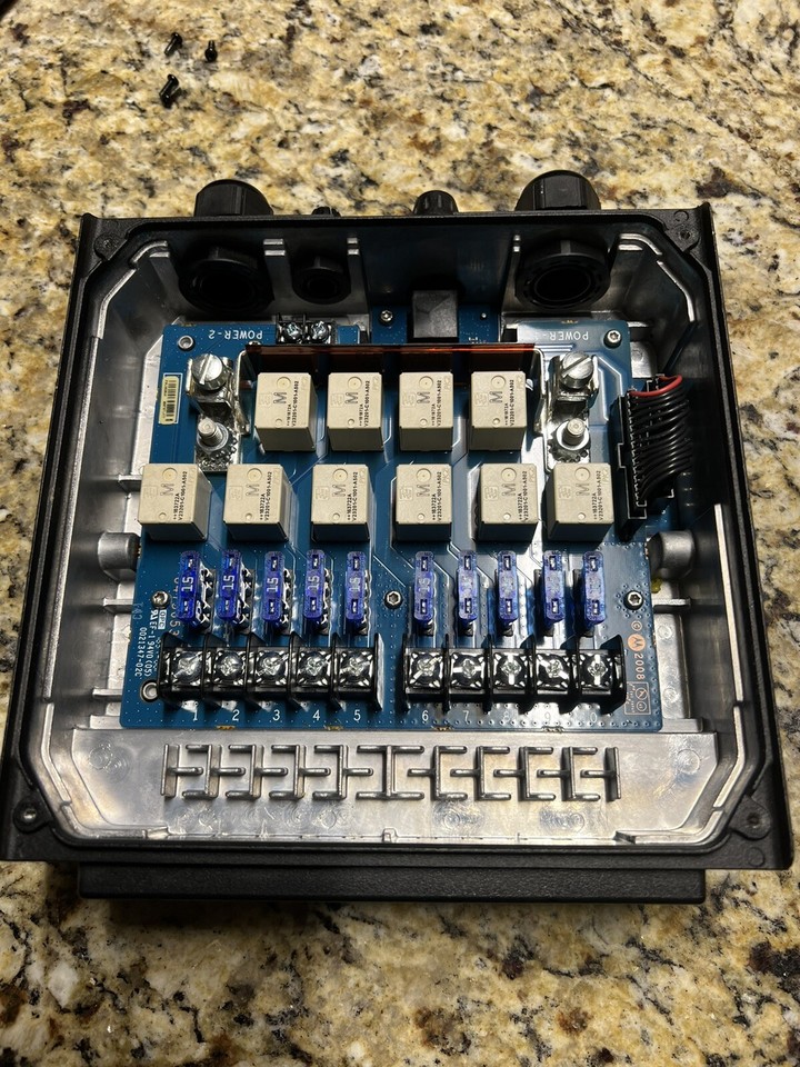 Motorola PMUN1046A Relay Controller | For 09 Control Head | Universal ...
