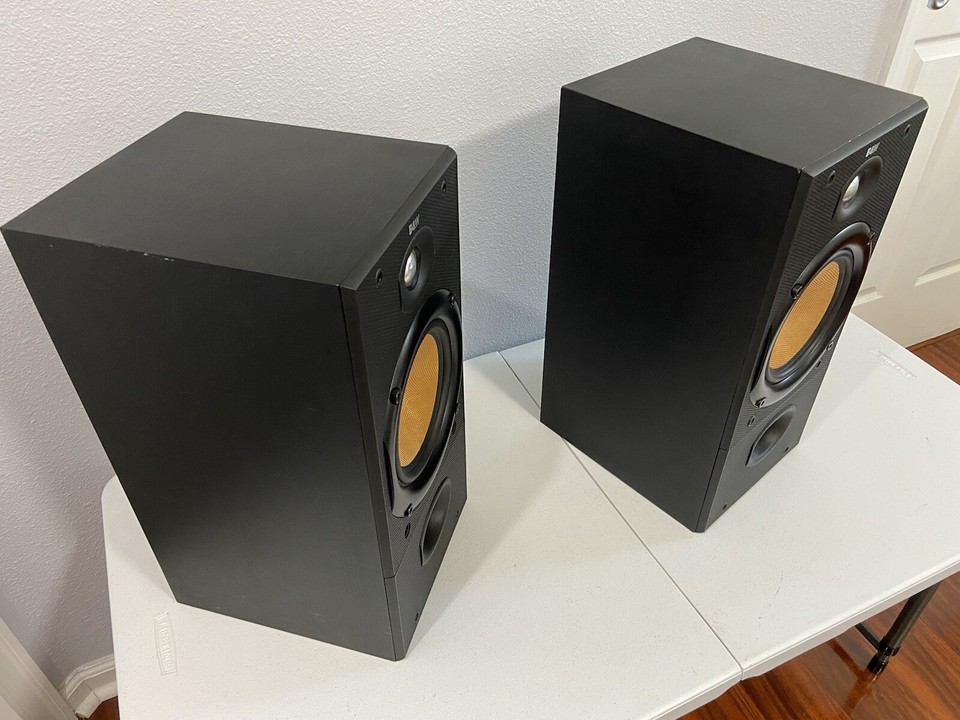 B&W Bowers & Wilkins DM602 Bookshelf Speakers | Black | Wired | Bookshelf