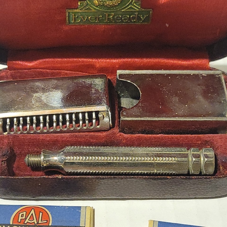 Vintage Ever-Ready Single Edge Safety Razor in Case w/ Blades & Blade ...