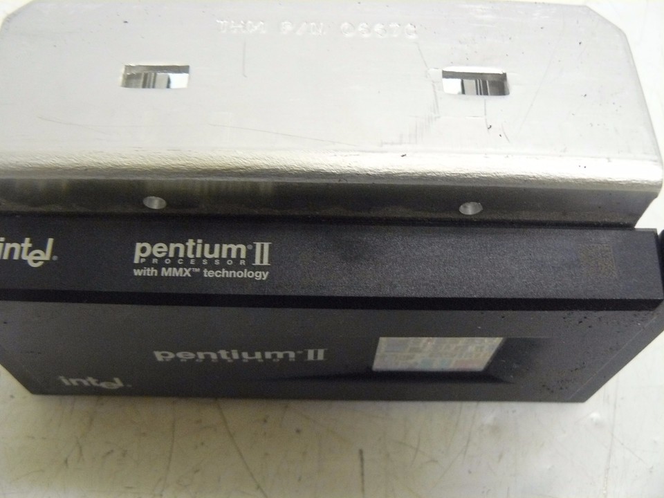INTEL PENTIUM II PROCESSOR WITH MMX TECHNOLOGY 80523PY350512PE SL2US | eBay