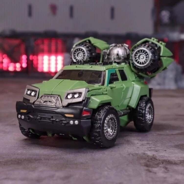 New Bulkhead AC-01R TFP Autobot Voyager Deformabl Robot Action Figure ...