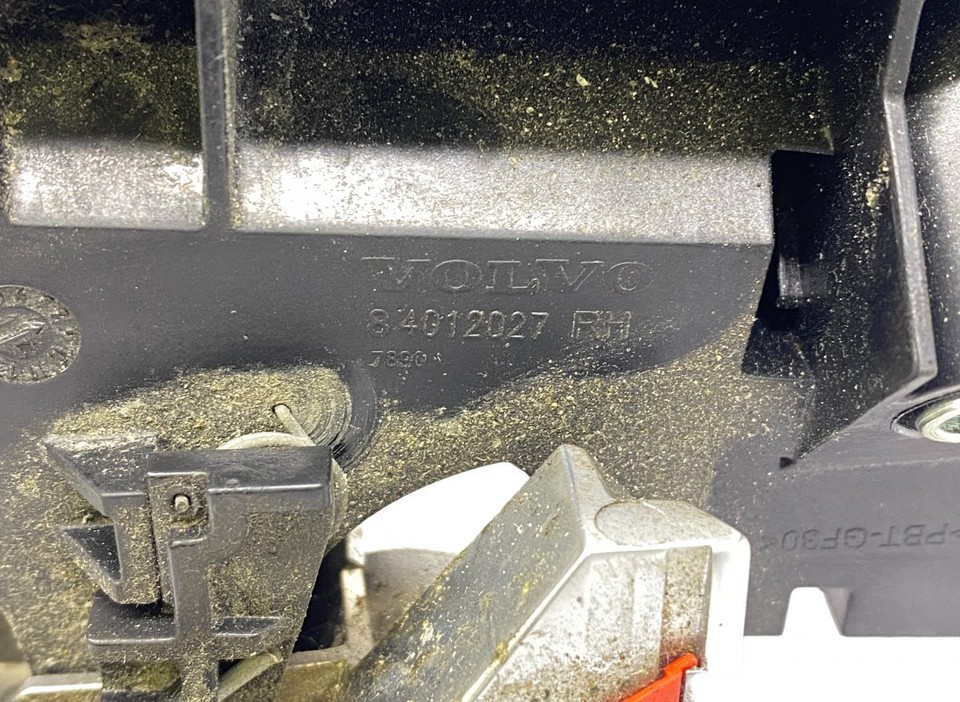84012027 84597792 Interior Door Handle, Right Volvo FH truck parts | eBay