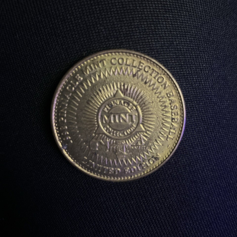 1998 Pinnacle Mint Collection Gold Coin Ivan Rodriguez Limited Edition ...