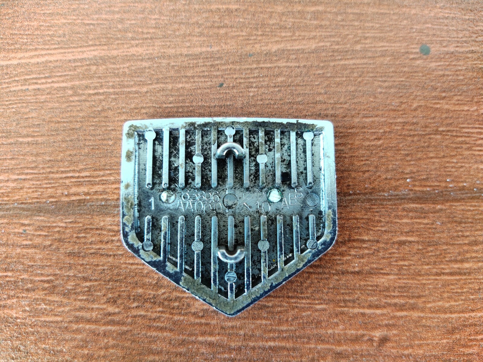 Nissan Skyline R34 Front Fender Guard Badges Emblems Red GT ER34 HR34 ...