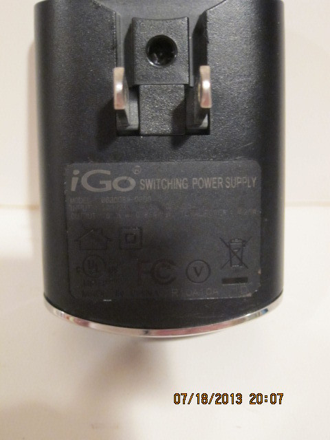 iGO Green Laptop Universal Wall power supply , #6630089-300 2 USB PORTS ...