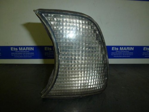 Optique avant secondaire gauche (feux)(clignotant) BMW SERIE 5 E34 ...