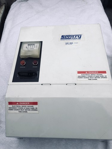 Sentry FR Series 12 Volt 40 Amp 3 Bank Marine Battery Charger 120/240 ...