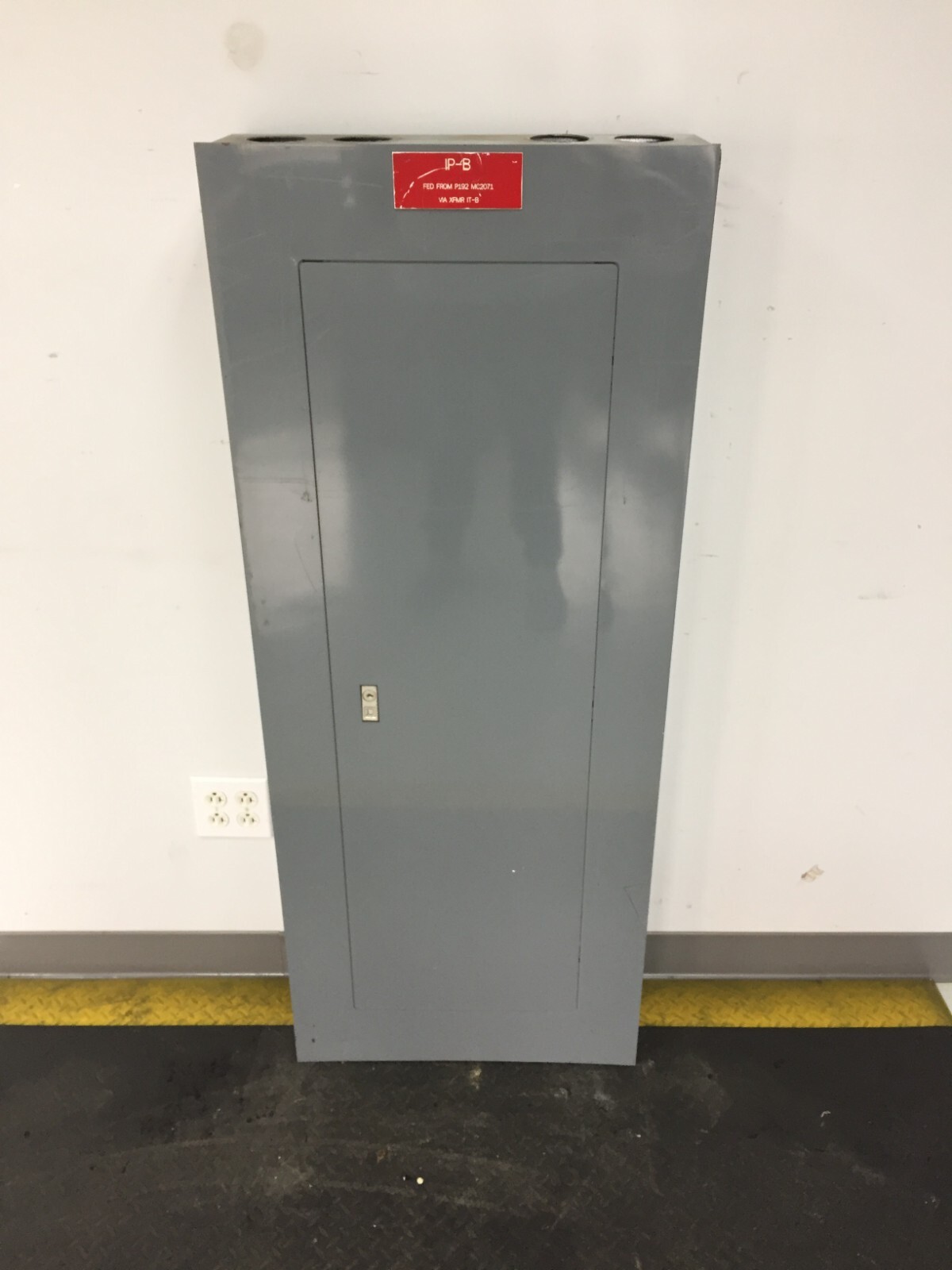 SQUARE D 175 AMP 208/120 VOLT 3 PHASE 4 WIRE 42 CIRCUIT MAIN BREAKER ...