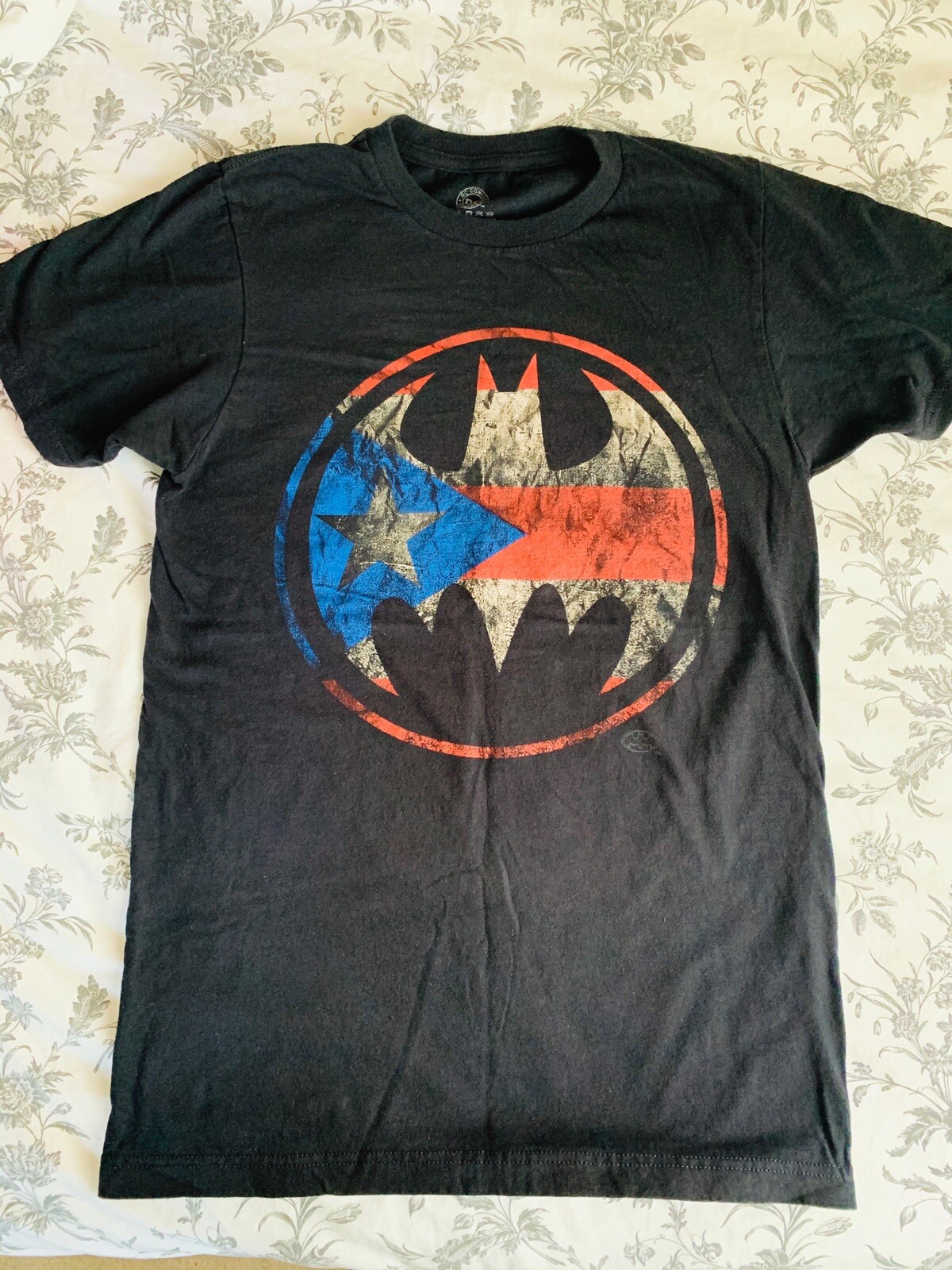 DC Comics Batman, Puerto Rican Flag. Unisex Juniors Size S. New Without ...
