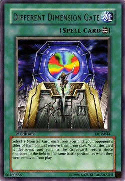 YuGiOh Different Dimension Gate (V.1) DCR-EN044 Rare Englisch Excellent ...