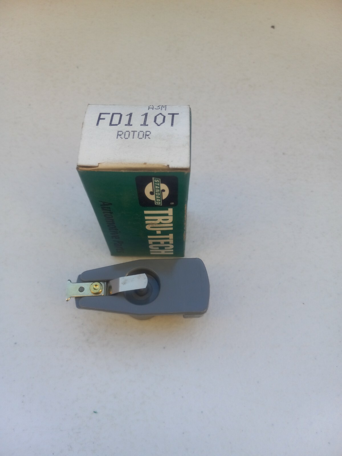 Tru-Tech / Standard Distributor Rotor FD110T FD110 NOS New In Box | eBay