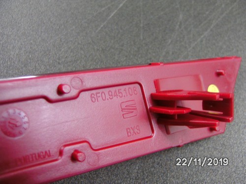 GENUINE SEAT IBIZA 2018 Onwards REAR BUMPER REFLECTOR RIGHT 6F0945106 ...