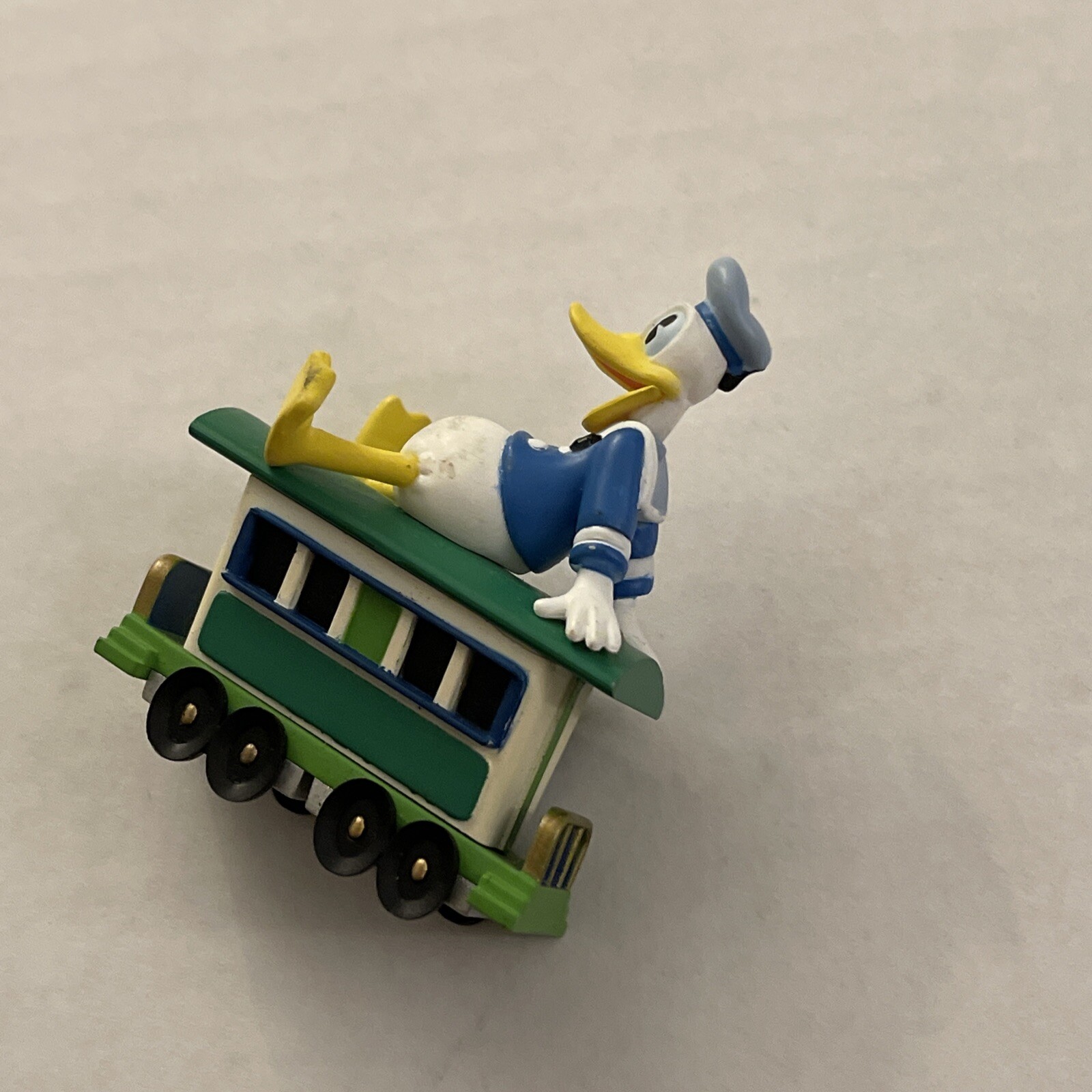 Hallmark Merry Miniatures Donald Duck Train BV3 | eBay