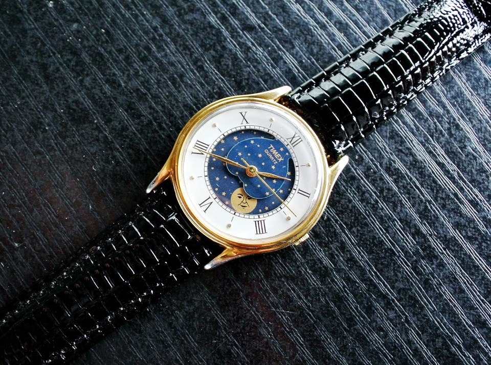 VINTAGE TIMEX M CELL ELEGANT MOON PHASE DIAL QUARTZ MEN'S GOLDEN BLK ...