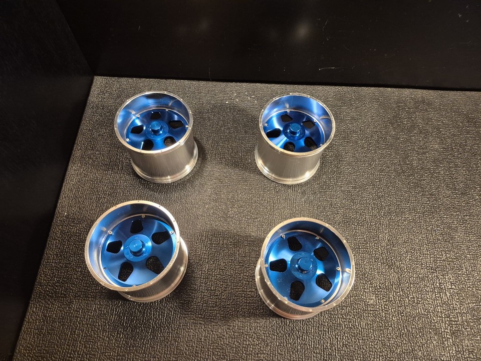 TRAXXAS REVO RD LOGICS SHOW TRUCK ALL ALUMINUM NITRO 3.3 SHELF QUEEN 1/ ...