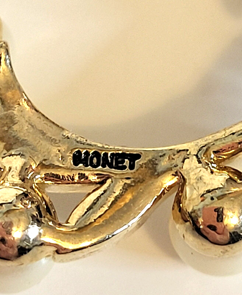 Vintage Signed Monet Creamy Pearl Floral Wreath Brooch Pin Old Gold ...