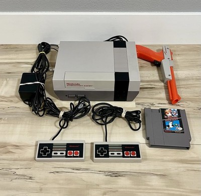 NES Bundle with Super Mario / Duck Hunt Controllers+Zapper Gun W/ New ...