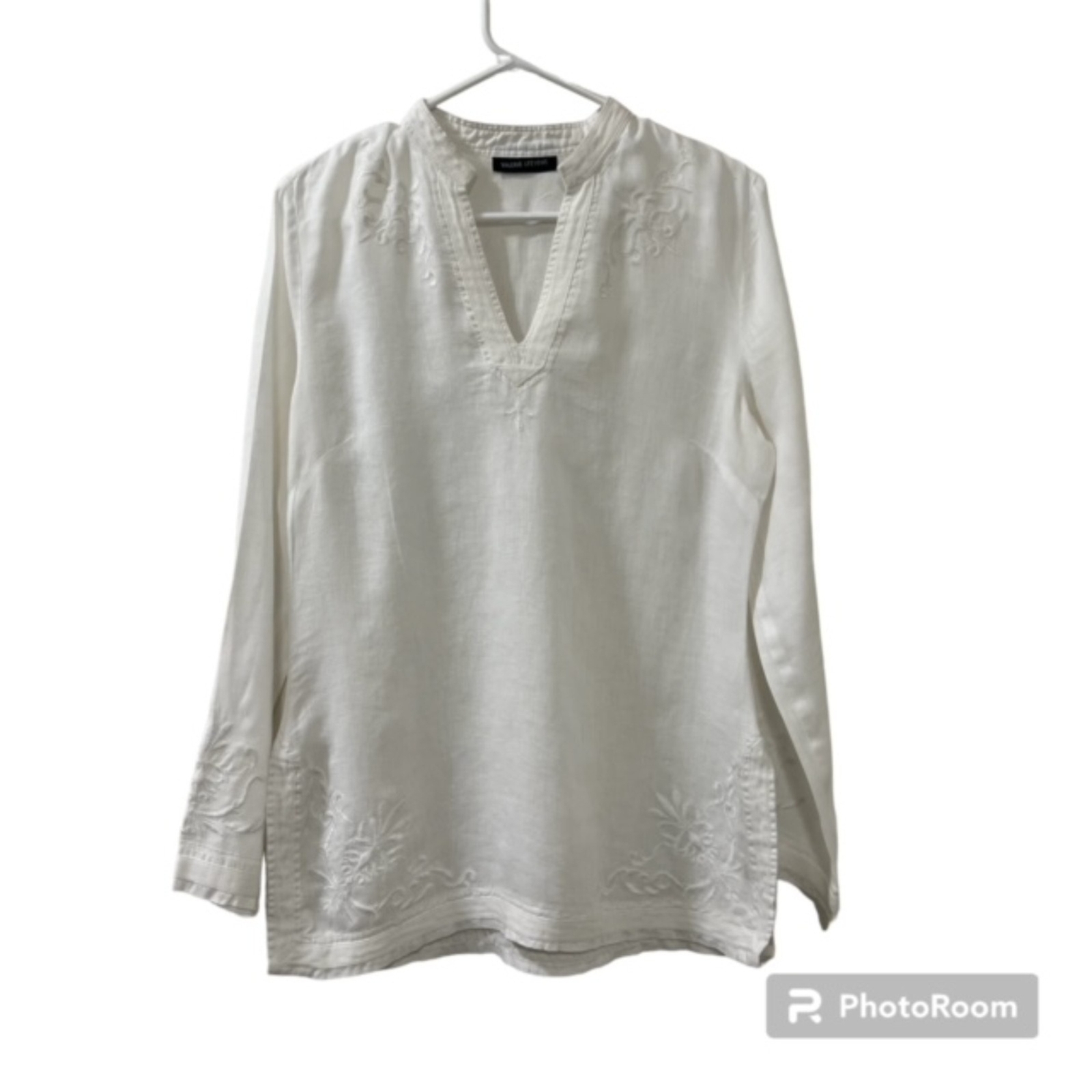 Valerie Stevens White Floral Embroidered V Neck Linen… - Gem