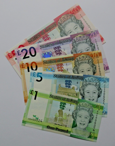 WORLD BANKNOTES(item2051) STATES OF JERSEY RARE LOW SERIAL NUMBERS FULL ...