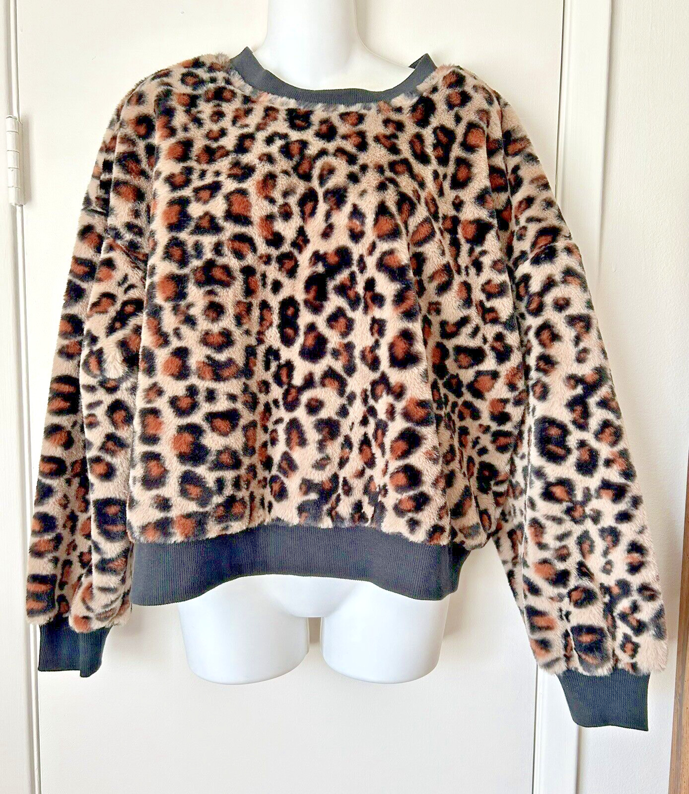 Wild Fable Leopard Print Faux Fur Poly Fuzzy Fleece P… - Gem