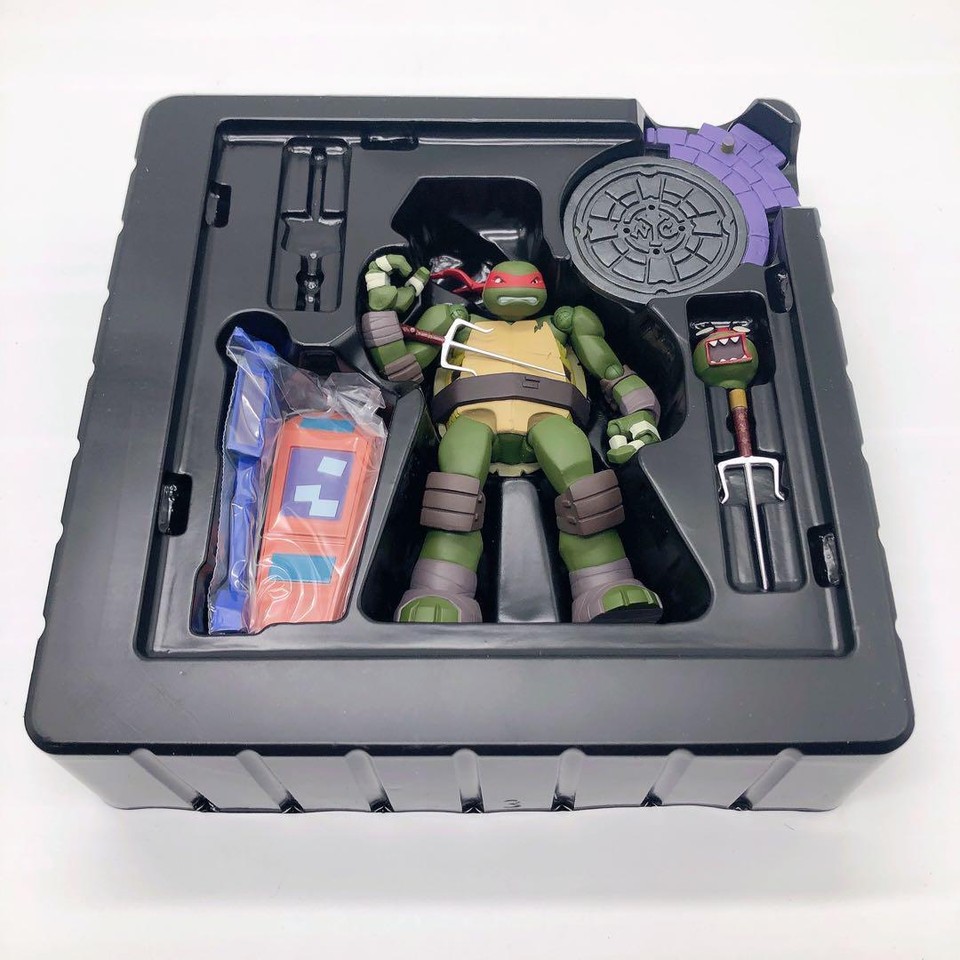 KAIYODO Revoltech Teenage Mutant Ninja Turtles Raphael Action Figure | eBay