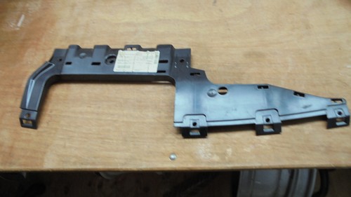 Genuine BMW Guide Bottom Center E90 E91 3 Series Part 51127163847 for ...