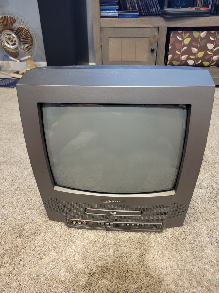 Vintage Funai SV2000 WV13D5 13" CRT TV DVD Player Retro Gaming - Front ...
