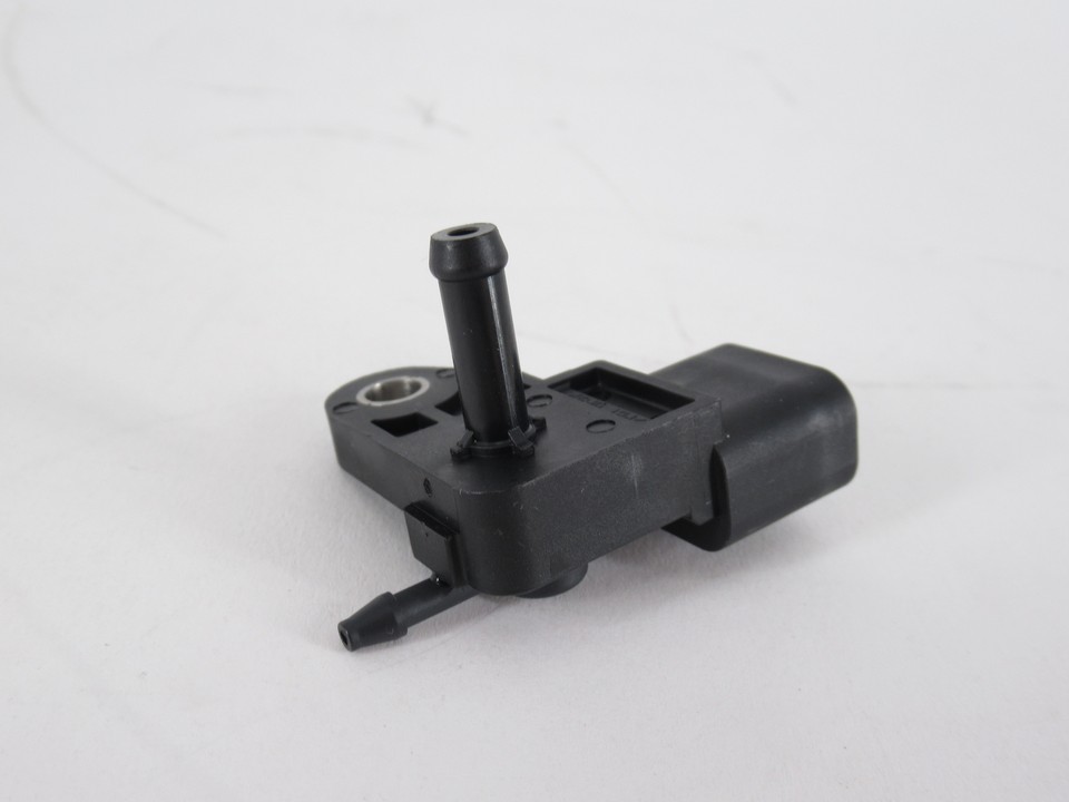 Genuine OEM Kia 31435 2H500 Fuel Tank Pressure Sensor | eBay