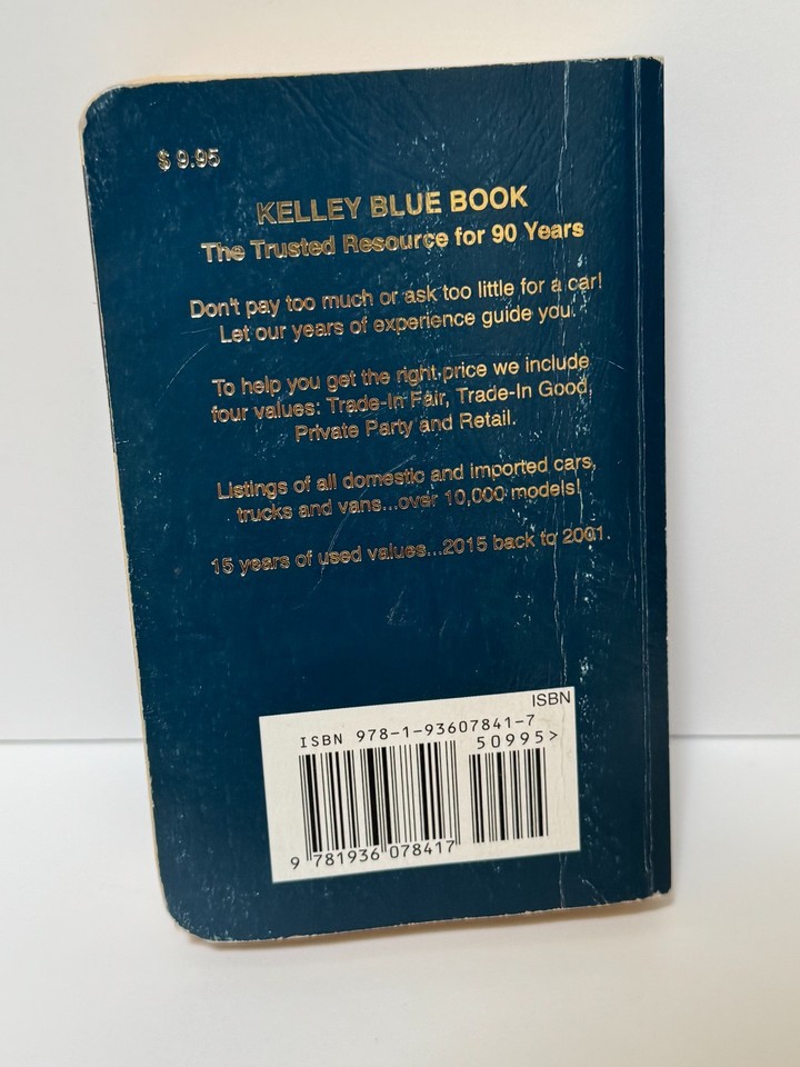 Kelley Blue Book Used Car Guide: - Paperback, by Kelley Blue Book ...
