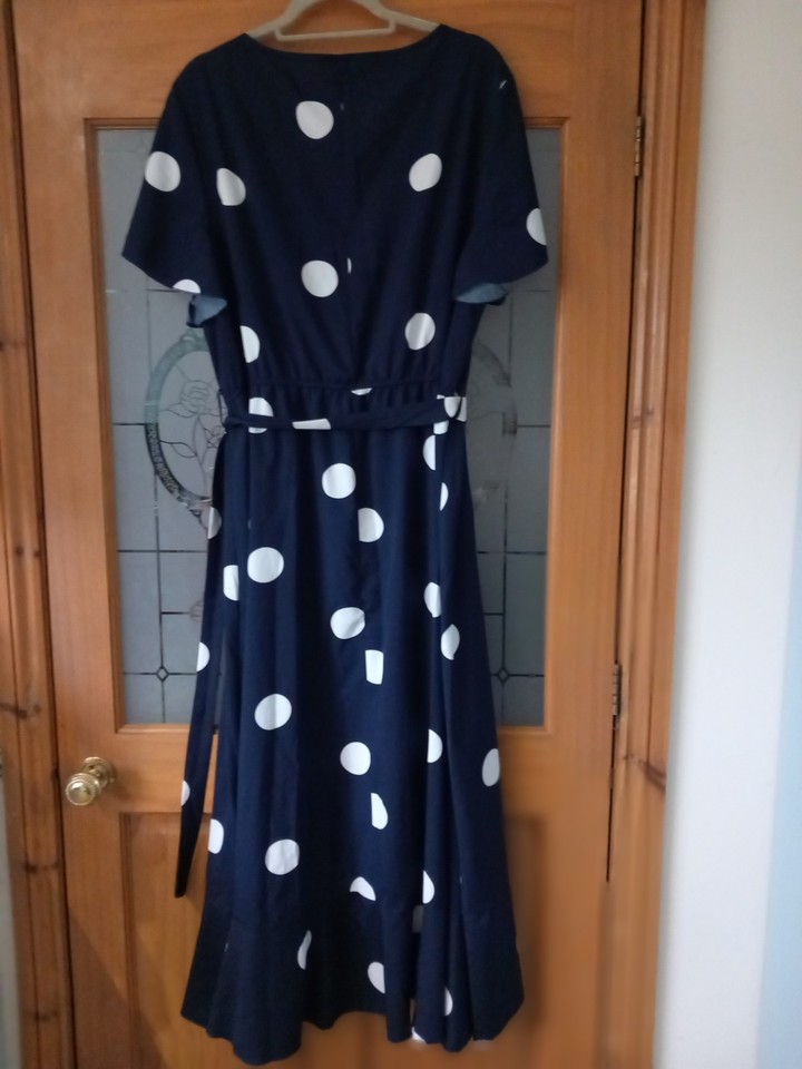 Shein Curve Elegant Navy And White Spotted Unlined Plus Dress Size 4XL ...